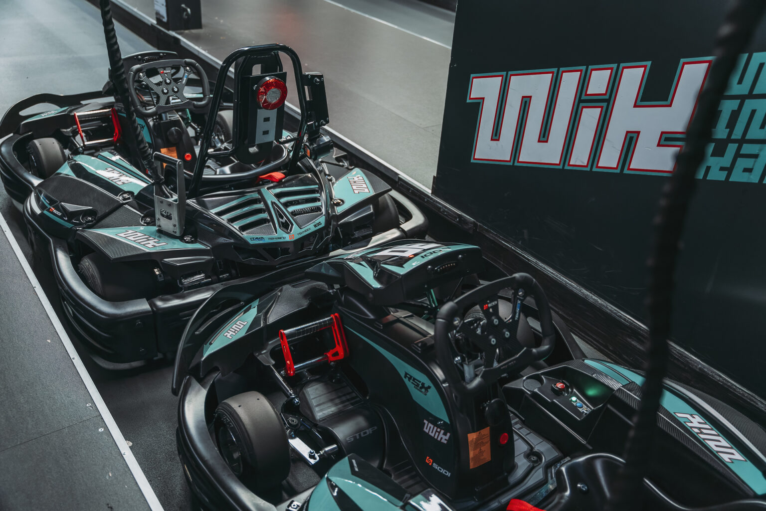 À propos - WIK - Wavre Indoor Karting